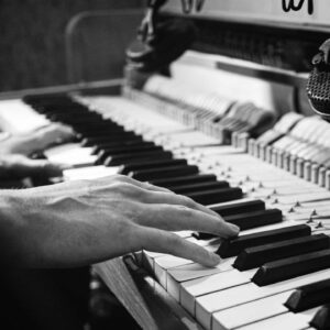 About Jacob's Piano - A self-taught Dane who loves to play Piano